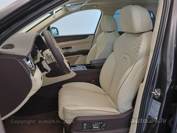Brown Bentley Azure 2026 in Tallinn, with an engine capacity of 4.00 L and mileage of 21 thousand km for 327225 €, photo 9 on AUTOMOTO.COM.LV