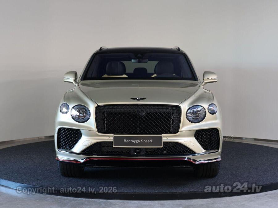 Smilšu krāsa Bentley Bentayga 2026 Tallina, ar dzinēja tilpumu 4.00 L un nobraukumu 35 tūkst. km par 372886 €, foto 3 vietnē AUTOMOTO.COM.LV