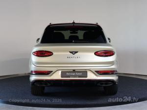 Smilšu krāsa Bentley Bentayga 2026 Tallina, ar dzinēja tilpumu 4.00 L un nobraukumu 35 tūkst. km par 372886 €, foto 4 vietnē AUTOMOTO.COM.LV