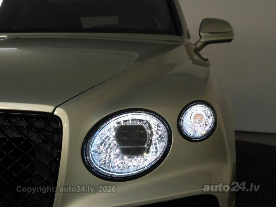 Smilšu krāsa Bentley Bentayga 2026 Tallina, ar dzinēja tilpumu 4.00 L un nobraukumu 35 tūkst. km par 372886 €, foto 22 vietnē AUTOMOTO.COM.LV