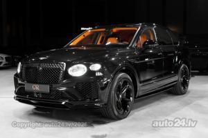 Black Bentley Bentayga 2024 in Riga, with an engine capacity of 4.00 L and mileage of 2 thousand km for 290400 €, photo  on AUTOMOTO.COM.LV