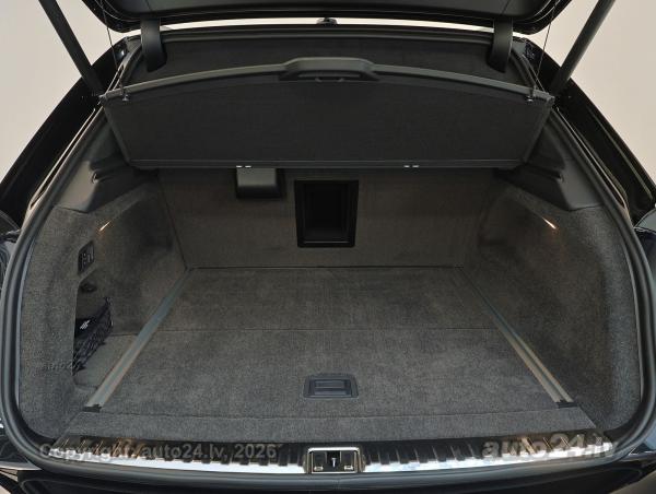 Melns Bentley Bentayga 2026 Tallina, ar dzinēja tilpumu 4.00 L un nobraukumu 0 tūkst. km par 390080 €, foto 9 vietnē AUTOMOTO.COM.LV