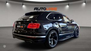 Zils Bentley Bentayga 2019 Viļņa, ar dzinēja tilpumu 4.00 L un nobraukumu 132 tūkst. km par 77777 €, foto 5 vietnē AUTOMOTO.COM.LV