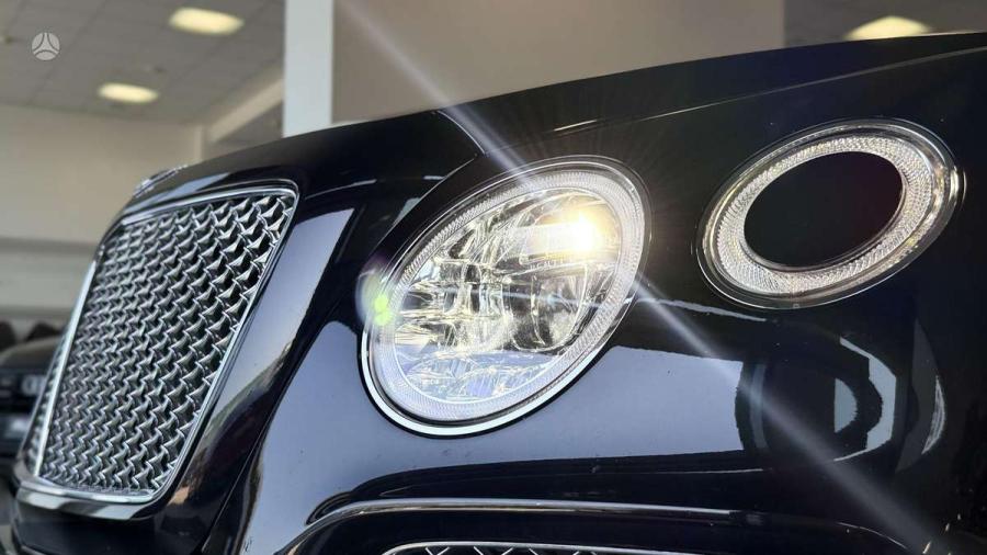 Zils Bentley Bentayga 2019 Viļņa, ar dzinēja tilpumu 4.00 L un nobraukumu 132 tūkst. km par 77777 €, foto 10 vietnē AUTOMOTO.COM.LV