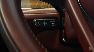 Zils Bentley Bentayga 2019 Viļņa, ar dzinēja tilpumu 4.00 L un nobraukumu 132 tūkst. km par 77777 €, foto 18 vietnē AUTOMOTO.COM.LV