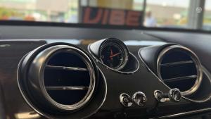 Blue Bentley Bentayga 2019 in Vilnius, with an engine capacity of 4.00 L and mileage of 132 thousand km for 77777 €, photo 32 on AUTOMOTO.COM.LV
