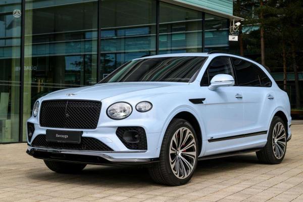 Zils Bentley Bentayga 2022 Viļņa, ar dzinēja tilpumu 4.00 L un nobraukumu 90 tūkst. km par 180000 €, foto 1 vietnē AUTOMOTO.COM.LV