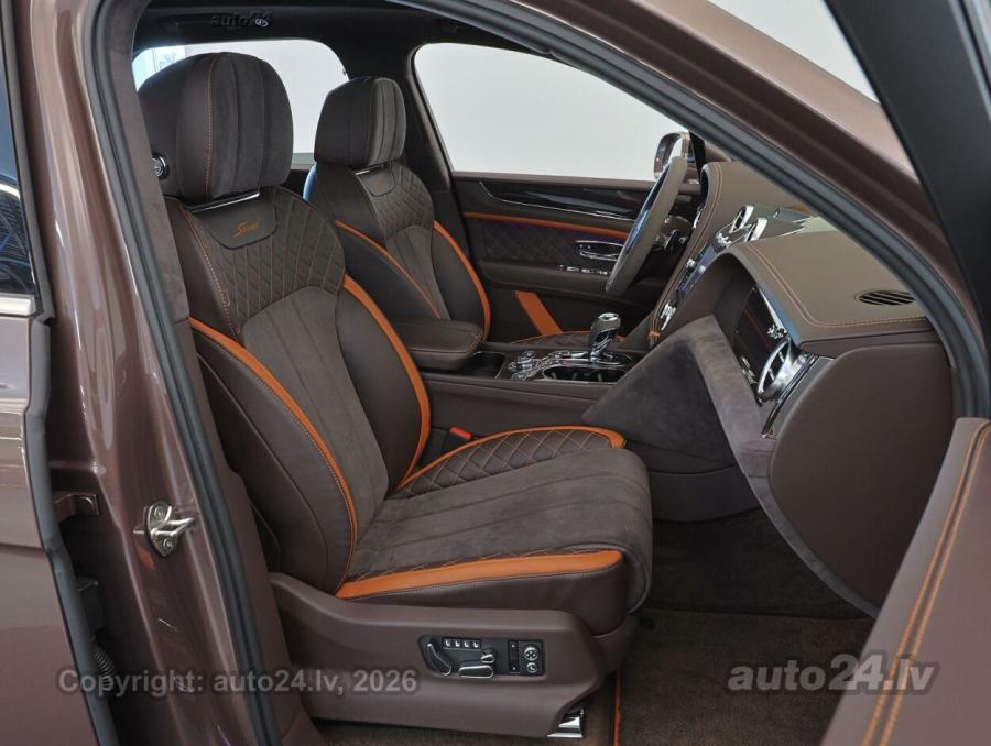 Brown Bentley Bentayga 2021 in Tallinn, with an engine capacity of 5.95 L and mileage of 22 thousand km for 149000 €, photo 17 on AUTOMOTO.COM.LV
