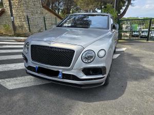 Bentley Bentayga 2018 in Kaunas, with an engine capacity of 5.95 L and mileage of 120 thousand km for 84999 €, photo 2 on AUTOMOTO.COM.LV