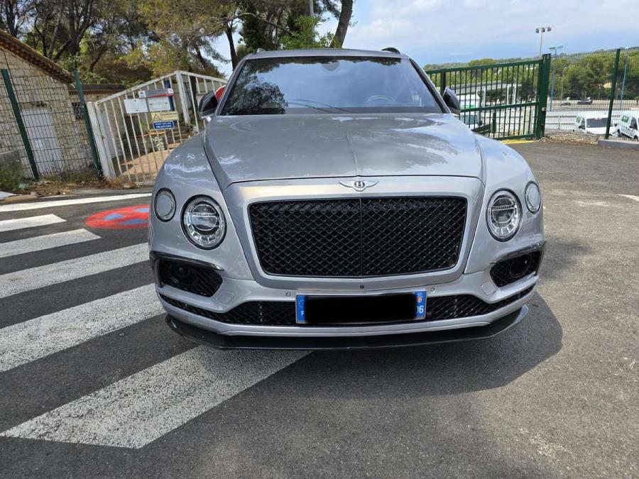 Bentley Bentayga 2018 in Kaunas, with an engine capacity of 5.95 L and mileage of 120 thousand km for 84999 €, photo 3 on AUTOMOTO.COM.LV