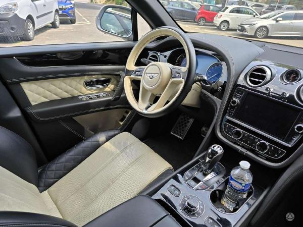Bentley Bentayga 2018 Kauņa, ar dzinēja tilpumu 5.95 L un nobraukumu 120 tūkst. km par 84999 €, foto 9 vietnē AUTOMOTO.COM.LV