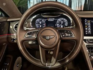 Green Bentley Bentayga 2023 in Vilnius, with an engine capacity of 4.00 L and mileage of 22 thousand km for 245000 €, photo 28 on AUTOMOTO.COM.LV