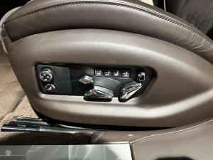 Green Bentley Bentayga 2023 in Vilnius, with an engine capacity of 4.00 L and mileage of 22 thousand km for 245000 €, photo 52 on AUTOMOTO.COM.LV