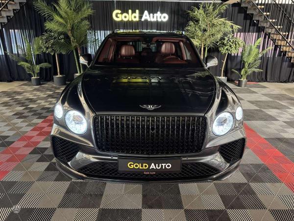 Bentley Bentayga 2021 Viļņa vietnē Pelēks Bentley Bentayga 2021 Viļņa, ar dzinēja tilpumu 4.00 L un nobraukumu 30 tūkst. km par 149900 €, foto 6 vietnē AUTOMOTO.COM.LV