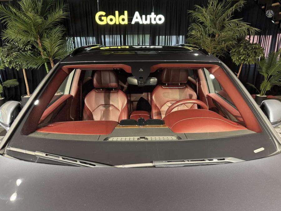 Pelēks Bentley Bentayga 2021 Viļņa, ar dzinēja tilpumu 4.00 L un nobraukumu 30 tūkst. km par 149900 €, foto 19 vietnē AUTOMOTO.COM.LV