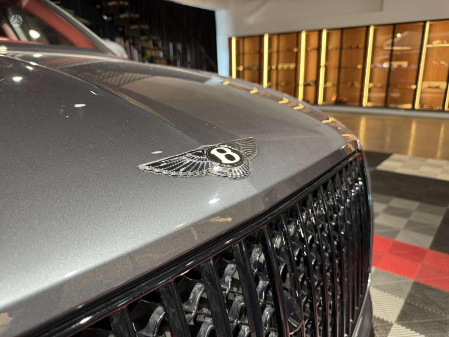 Pelēks Bentley Bentayga 2021 Viļņa, ar dzinēja tilpumu 4.00 L un nobraukumu 30 tūkst. km par 149900 €, foto 20 vietnē AUTOMOTO.COM.LV