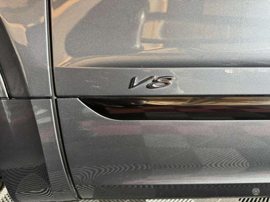 Pelēks Bentley Bentayga 2021 Viļņa, ar dzinēja tilpumu 4.00 L un nobraukumu 30 tūkst. km par 149900 €, foto 27 vietnē AUTOMOTO.COM.LV