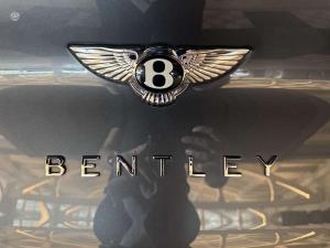 Pelēks Bentley Bentayga 2021 Viļņa, ar dzinēja tilpumu 4.00 L un nobraukumu 30 tūkst. km par 149900 €, foto 28 vietnē AUTOMOTO.COM.LV