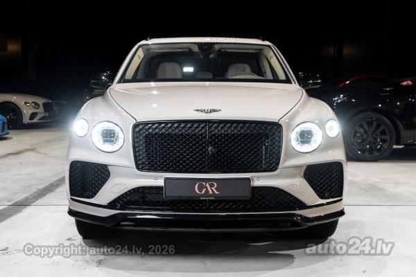 Pelēks Bentley Bentayga 2023 Rīga, ar dzinēja tilpumu 4.00 L un nobraukumu 30 tūkst. km par 231110 €, foto 2 vietnē AUTOMOTO.COM.LV