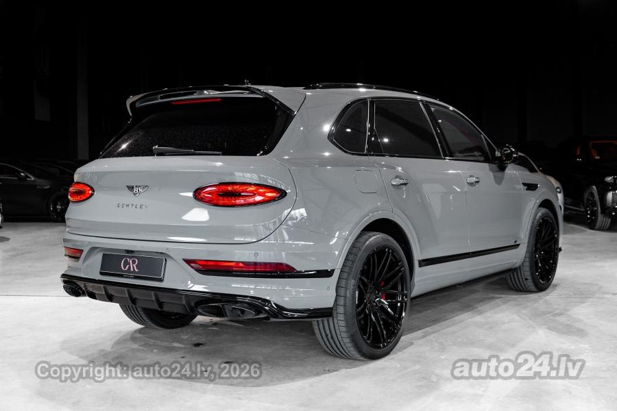 Pelēks Bentley Bentayga 2023 Rīga, ar dzinēja tilpumu 4.00 L un nobraukumu 14 tūkst. km par 264990 €, foto 5 vietnē AUTOMOTO.COM.LV