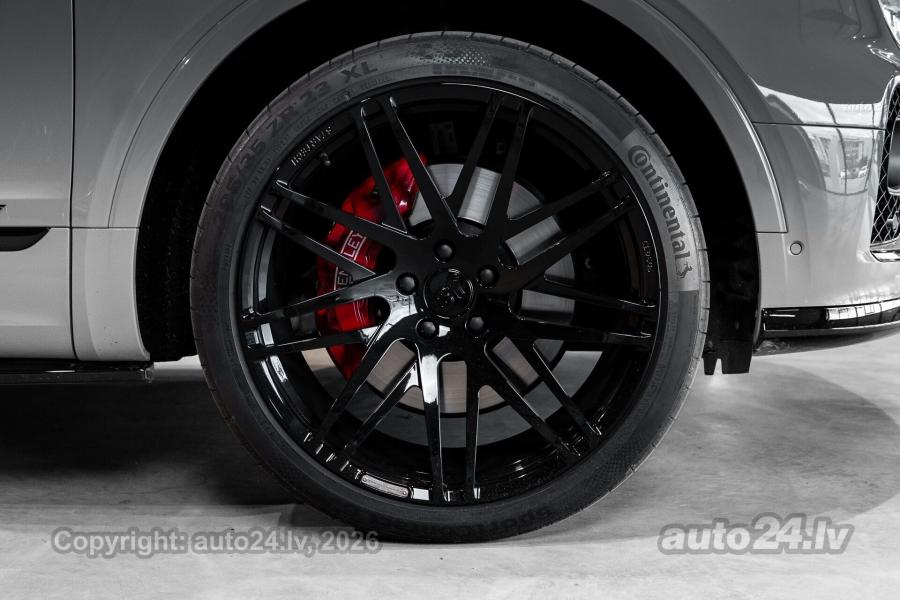 Pelēks Bentley Bentayga 2023 Rīga, ar dzinēja tilpumu 4.00 L un nobraukumu 14 tūkst. km par 264990 €, foto 8 vietnē AUTOMOTO.COM.LV