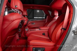 Pelēks Bentley Bentayga 2023 Rīga, ar dzinēja tilpumu 4.00 L un nobraukumu 14 tūkst. km par 264990 €, foto 14 vietnē AUTOMOTO.COM.LV