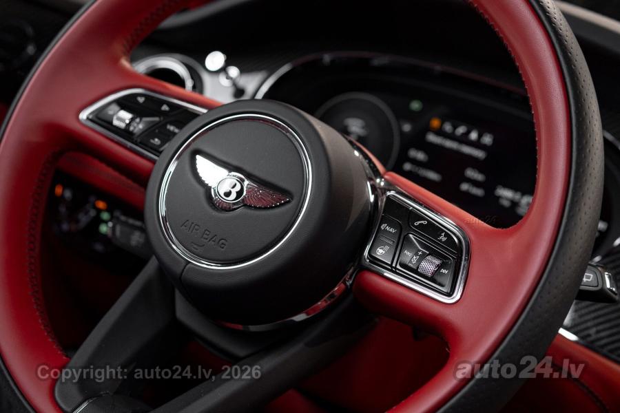 Pelēks Bentley Bentayga 2023 Rīga, ar dzinēja tilpumu 4.00 L un nobraukumu 14 tūkst. km par 264990 €, foto 21 vietnē AUTOMOTO.COM.LV