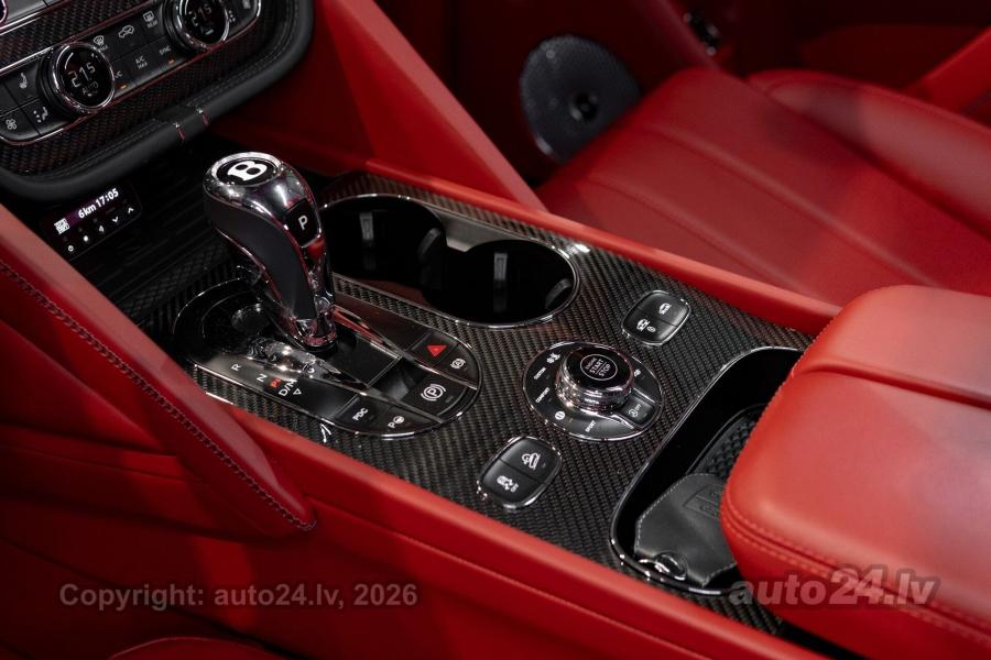 Pelēks Bentley Bentayga 2023 Rīga, ar dzinēja tilpumu 4.00 L un nobraukumu 14 tūkst. km par 264990 €, foto 25 vietnē AUTOMOTO.COM.LV
