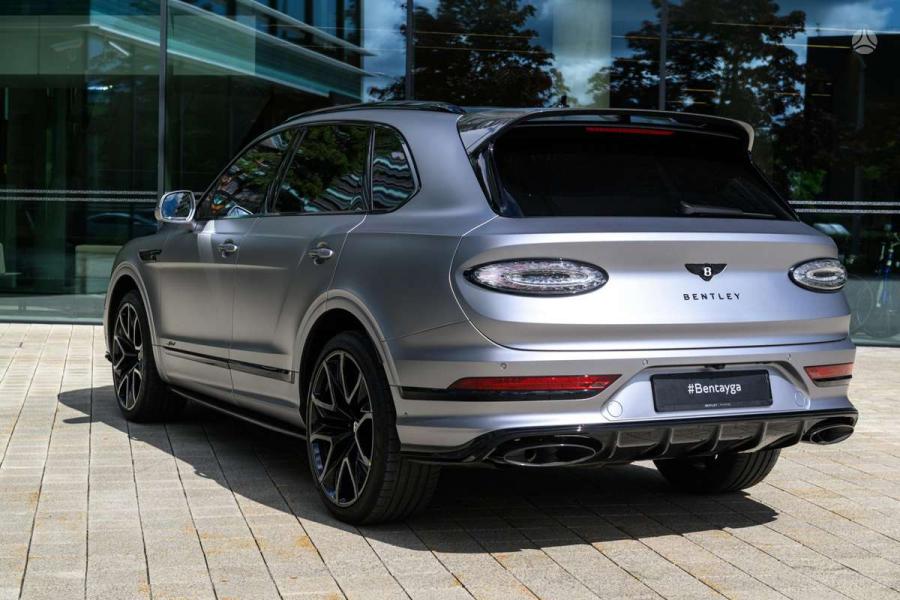 Pelēks Bentley Bentayga 2026 Viļņa, ar dzinēja tilpumu 4.00 L un nobraukumu 2 tūkst. km par 370260 €, foto 9 vietnē AUTOMOTO.COM.LV