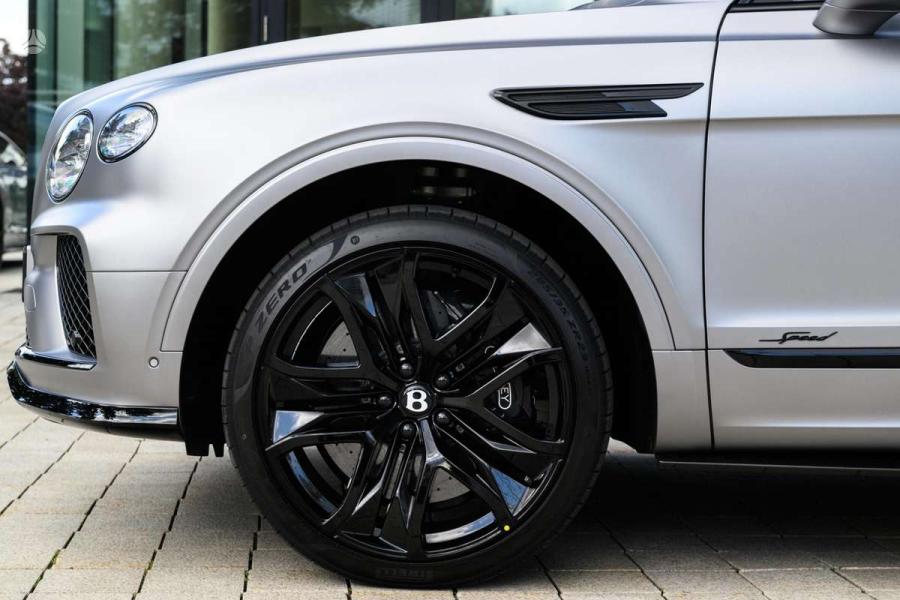 Pelēks Bentley Bentayga 2026 Viļņa, ar dzinēja tilpumu 4.00 L un nobraukumu 2 tūkst. km par 370260 €, foto 10 vietnē AUTOMOTO.COM.LV