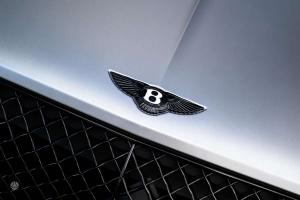 Pelēks Bentley Bentayga 2026 Viļņa, ar dzinēja tilpumu 4.00 L un nobraukumu 2 tūkst. km par 370260 €, foto 12 vietnē AUTOMOTO.COM.LV
