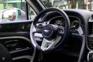 Pelēks Bentley Bentayga 2026 Viļņa, ar dzinēja tilpumu 4.00 L un nobraukumu 2 tūkst. km par 370260 €, foto 16 vietnē AUTOMOTO.COM.LV