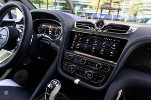 Pelēks Bentley Bentayga 2026 Viļņa, ar dzinēja tilpumu 4.00 L un nobraukumu 2 tūkst. km par 370260 €, foto 17 vietnē AUTOMOTO.COM.LV