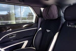 Pelēks Bentley Bentayga 2026 Viļņa, ar dzinēja tilpumu 4.00 L un nobraukumu 2 tūkst. km par 370260 €, foto 19 vietnē AUTOMOTO.COM.LV