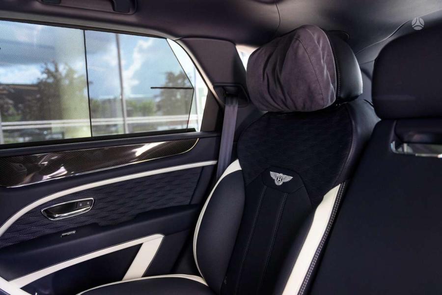 Pelēks Bentley Bentayga 2026 Viļņa, ar dzinēja tilpumu 4.00 L un nobraukumu 2 tūkst. km par 370260 €, foto 19 vietnē AUTOMOTO.COM.LV