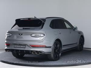 Grey Bentley Bentayga 2026 in Tallinn, with an engine capacity of 4.00 L and mileage of 7 thousand km for 316200 €, photo 3 on AUTOMOTO.COM.LV