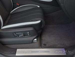 Grey Bentley Bentayga 2026 in Tallinn, with an engine capacity of 4.00 L and mileage of 7 thousand km for 316200 €, photo 12 on AUTOMOTO.COM.LV