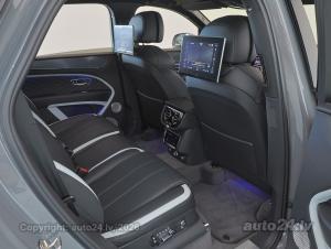 Grey Bentley Bentayga 2026 in Tallinn, with an engine capacity of 4.00 L and mileage of 7 thousand km for 316200 €, photo 13 on AUTOMOTO.COM.LV