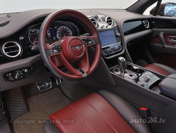 Red Bentley Bentayga 2019 in Tallinn, with an engine capacity of 4.00 L and mileage of 28 thousand km for 119000 €, photo 7 on AUTOMOTO.COM.LV