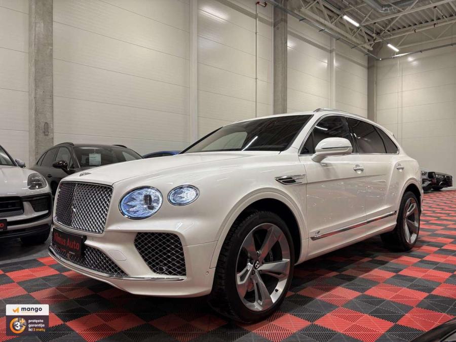 Balts Bentley Bentayga 2022 Viļņa, ar dzinēja tilpumu 4.00 L un nobraukumu 11 tūkst. km par 143500 €, foto 1 vietnē AUTOMOTO.COM.LV