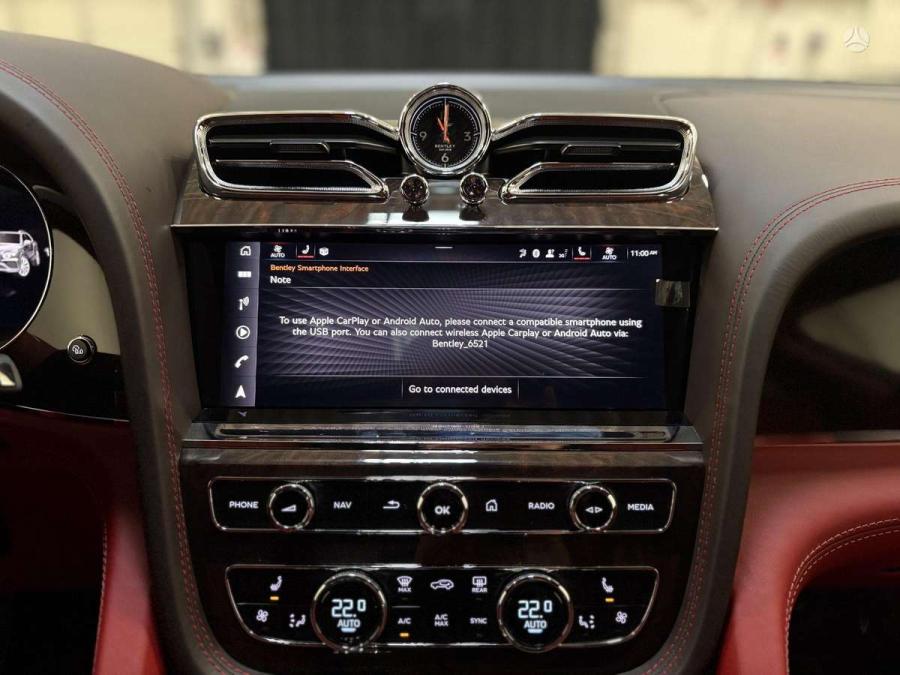 Balts Bentley Bentayga 2022 Viļņa, ar dzinēja tilpumu 4.00 L un nobraukumu 11 tūkst. km par 143500 €, foto 32 vietnē AUTOMOTO.COM.LV