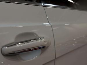 Balts Bentley Bentayga 2022 Viļņa, ar dzinēja tilpumu 4.00 L un nobraukumu 11 tūkst. km par 136000 €, foto 11 vietnē AUTOMOTO.COM.LV