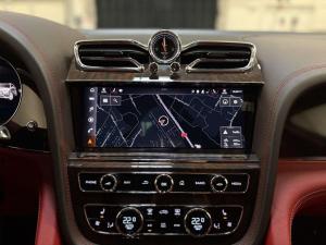 Balts Bentley Bentayga 2022 Viļņa, ar dzinēja tilpumu 4.00 L un nobraukumu 11 tūkst. km par 136000 €, foto 27 vietnē AUTOMOTO.COM.LV
