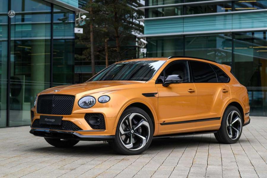 Dzeltens Bentley Bentayga 2022 Viļņa, ar dzinēja tilpumu 4.00 L un nobraukumu 79 tūkst. km par 167000 €, foto 1 vietnē AUTOMOTO.COM.LV