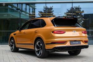 Dzeltens Bentley Bentayga 2022 Viļņa, ar dzinēja tilpumu 4.00 L un nobraukumu 79 tūkst. km par 167000 €, foto 4 vietnē AUTOMOTO.COM.LV
