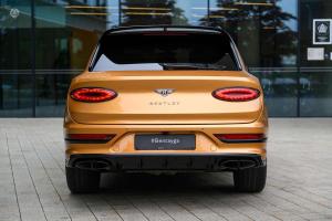 Dzeltens Bentley Bentayga 2022 Viļņa, ar dzinēja tilpumu 4.00 L un nobraukumu 79 tūkst. km par 167000 €, foto 5 vietnē AUTOMOTO.COM.LV