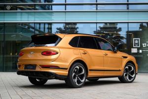 Dzeltens Bentley Bentayga 2022 Viļņa, ar dzinēja tilpumu 4.00 L un nobraukumu 79 tūkst. km par 167000 €, foto 6 vietnē AUTOMOTO.COM.LV
