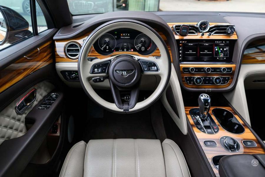 Dzeltens Bentley Bentayga 2022 Viļņa, ar dzinēja tilpumu 4.00 L un nobraukumu 79 tūkst. km par 167000 €, foto 16 vietnē AUTOMOTO.COM.LV