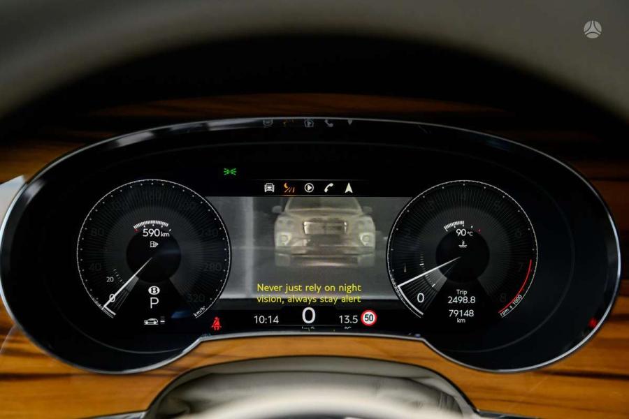 Dzeltens Bentley Bentayga 2022 Viļņa, ar dzinēja tilpumu 4.00 L un nobraukumu 79 tūkst. km par 167000 €, foto 17 vietnē AUTOMOTO.COM.LV