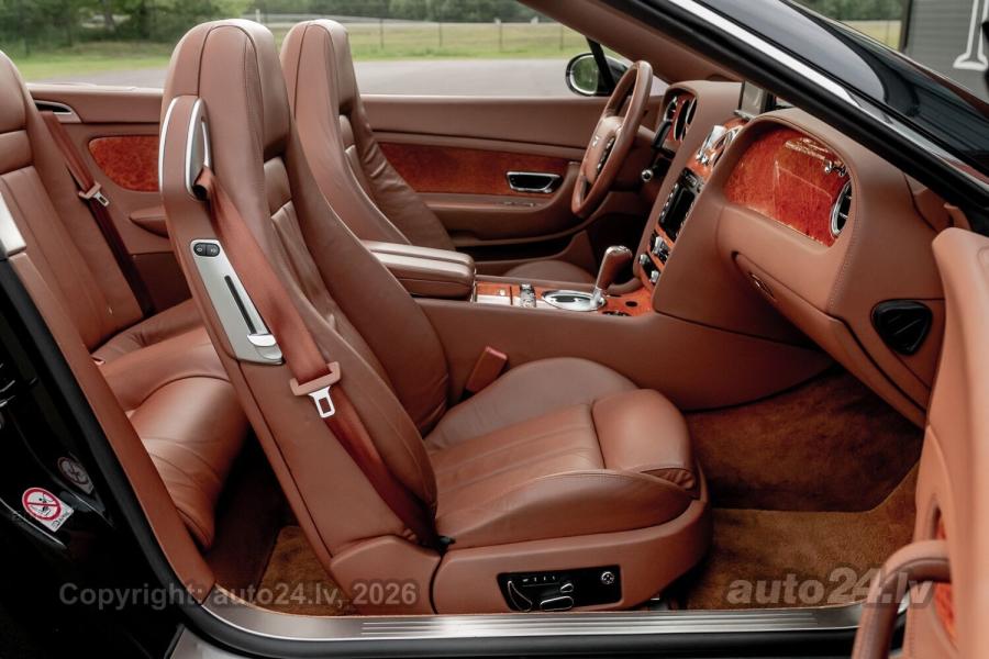 Melns Bentley Continental 2007 Pērnava, ar dzinēja tilpumu 6.00 L un nobraukumu 132 tūkst. km par 37900 €, foto 12 vietnē AUTOMOTO.COM.LV